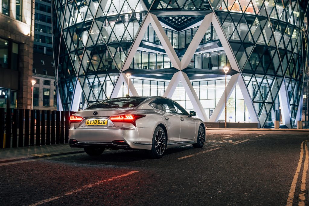Lexus Hybrid Drive: how it works - Lexus UK Magazine