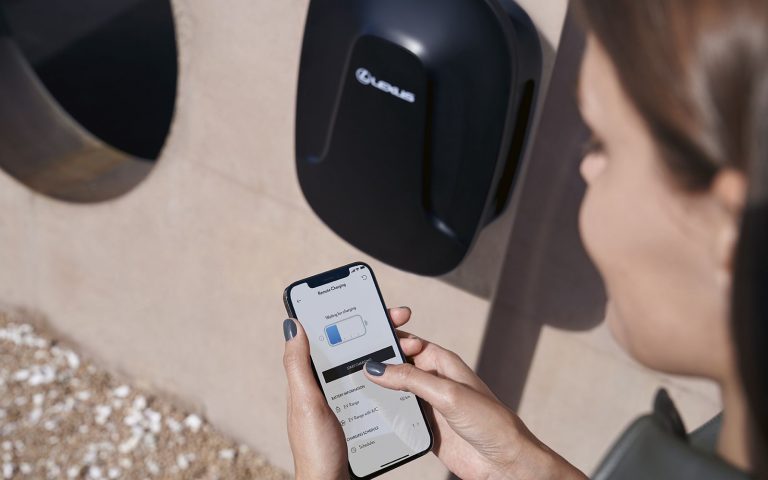 Lexus Apple CarPlay and Android Auto upgrade - Lexus UK Magazine