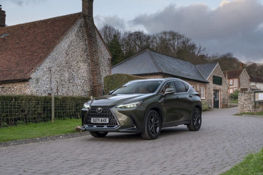 How to update maps on your Lexus Navigation system - Lexus UK Magazine