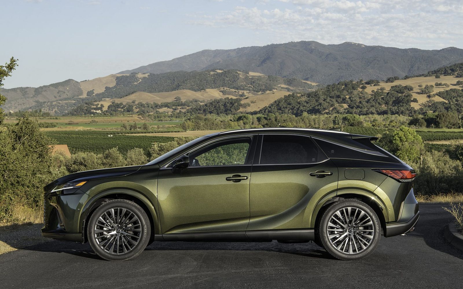 Lexus RX 450h+ reviews: what the press say - Lexus UK Magazine