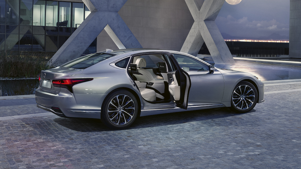 2023 Lexus LS revealed with new multimedia system - Lexus UK Magazine