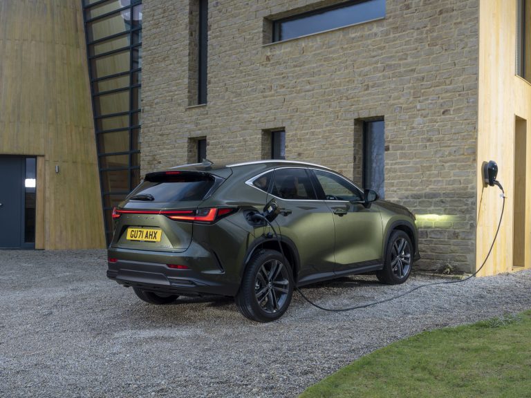 Lexus Hybrid Drive: how it works - Lexus UK Magazine