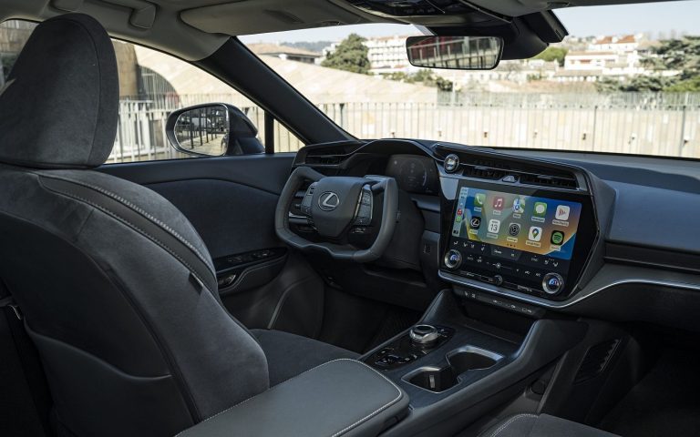 Lexus RZ reviews: the first test-drives - Lexus UK Magazine