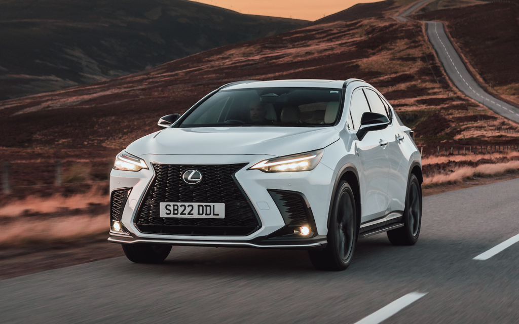 How to update maps on your Lexus Premium Navigation System - Lexus UK ...