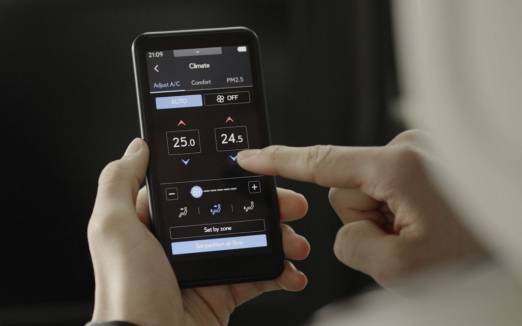 Lexus LBX Vibrant Edition: more choice, more style, more colour - Lexus UK Magazine